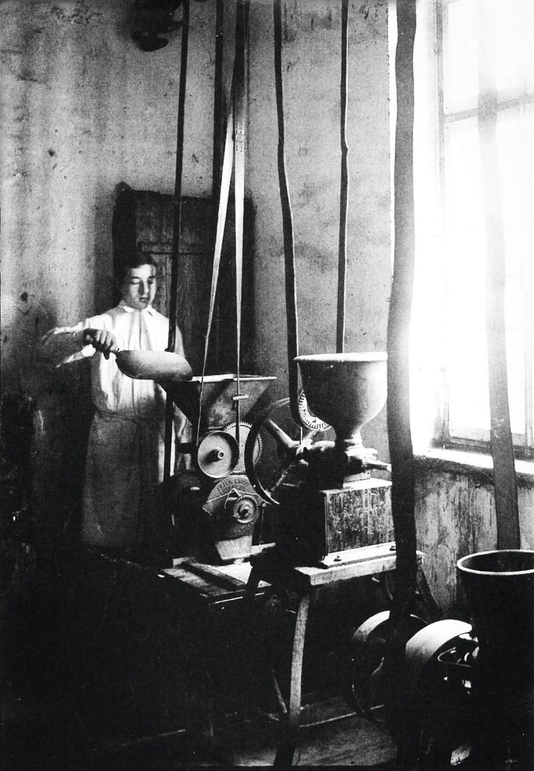 Der Erfolg geht weiter: 25 Jahre Hofdrogerie Carl Roth - Carl ROTH